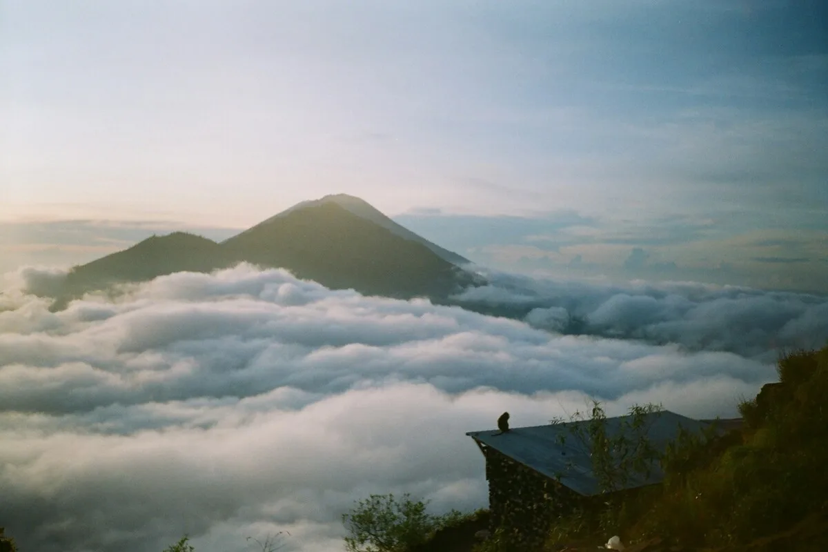 Gunung Batur: Jejak Vulkanik dan Budaya di Tengah Kaldera Kintamani