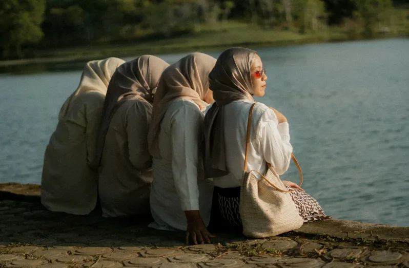 10 Inspirasi Style OOTD Hijab Liburan ke Bali, Wajib Tiru!