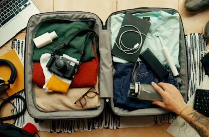 9 Tips Packing Koper Baju agar Rapi dan Terorganisir