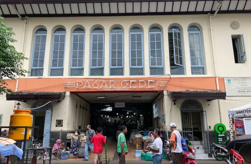 8 Kuliner Solo di Pasar Gede yang Terkenal Kelezatannya!