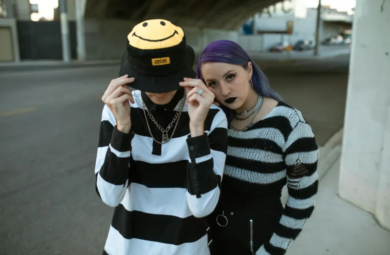 Nostalgia Bareng Bob dengan Jamming Lagu-Lagu Emo Paling Populer di ...