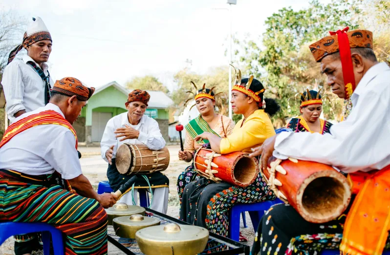 8 Pakaian Adat NTT yang Menawan untuk Kamu Ketahui